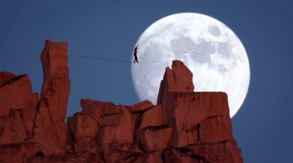 Slacklining history, from tightrope and highwire to slackline | Balansa
